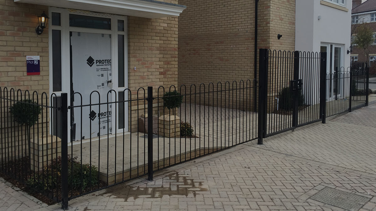 fencing_header - Wroxton Landscaping